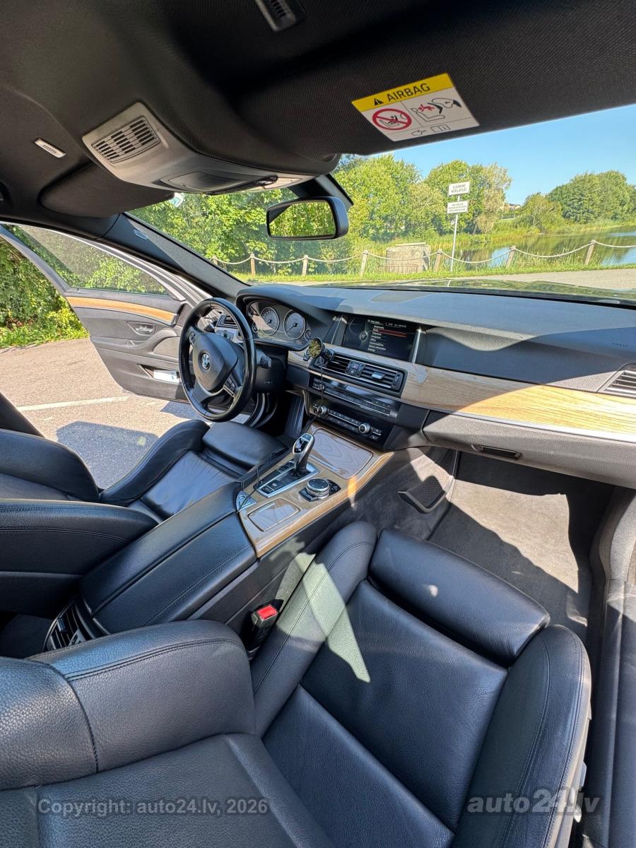 Black BMW 5 Series 2015 in Tallinn, with an engine capacity of 2.00 L and mileage of 301 thousand km for 10000 €, photo 14 on AUTOMOTO.COM.LV