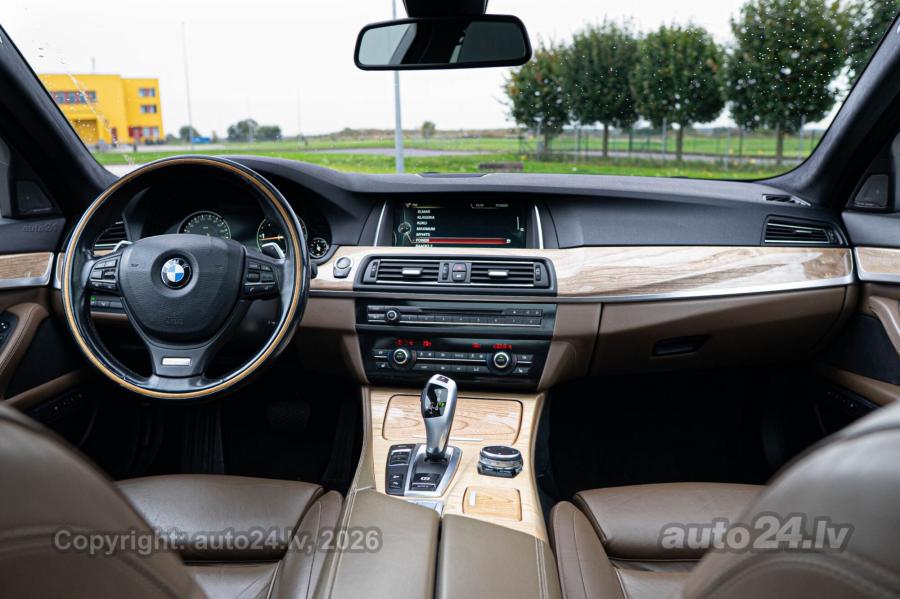 Melns BMW 5 Series 2015 Tartu, ar dzinēja tilpumu 2.00 L un nobraukumu 175 tūkst. km par 14999 €, foto 14 vietnē AUTOMOTO.COM.LV