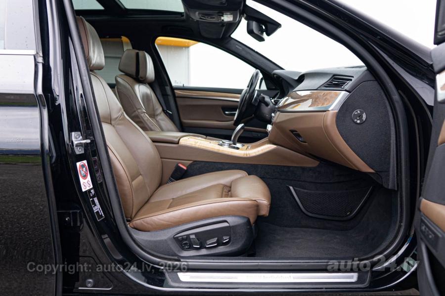 Melns BMW 5 Series 2015 Tartu, ar dzinēja tilpumu 2.00 L un nobraukumu 175 tūkst. km par 14999 €, foto 16 vietnē AUTOMOTO.COM.LV