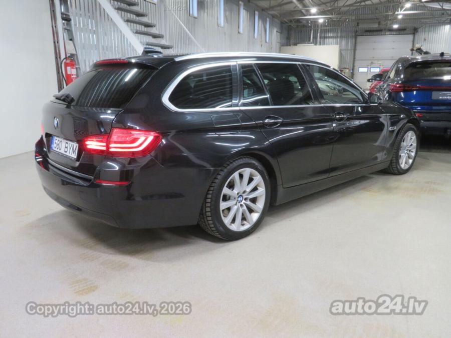 Black BMW 5 Series 2016 in Tallinn, with an engine capacity of 3.00 L and mileage of 400 thousand km for 10800 €, photo 2 on AUTOMOTO.COM.LV