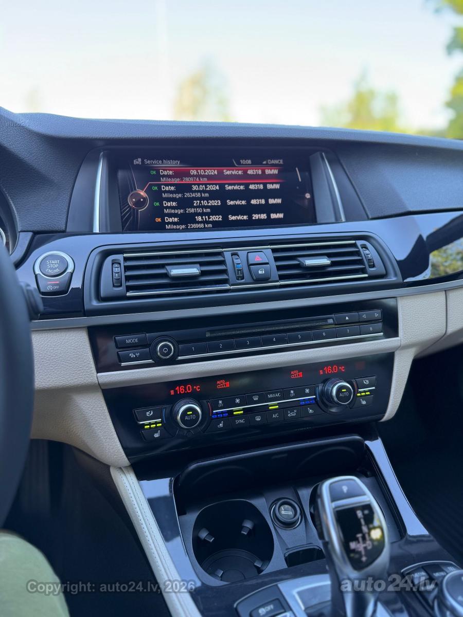 Black BMW 5 Series 2016 in Tallinn, with an engine capacity of 3.00 L and mileage of 301 thousand km for 15300 €, photo 10 on AUTOMOTO.COM.LV