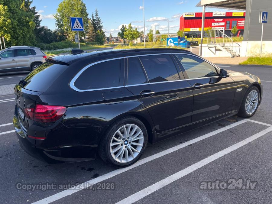 Melns BMW 5 Series 2016 Tallina, ar dzinēja tilpumu 2.00 L un nobraukumu 288 tūkst. km par 13900 €, foto 1 vietnē AUTOMOTO.COM.LV