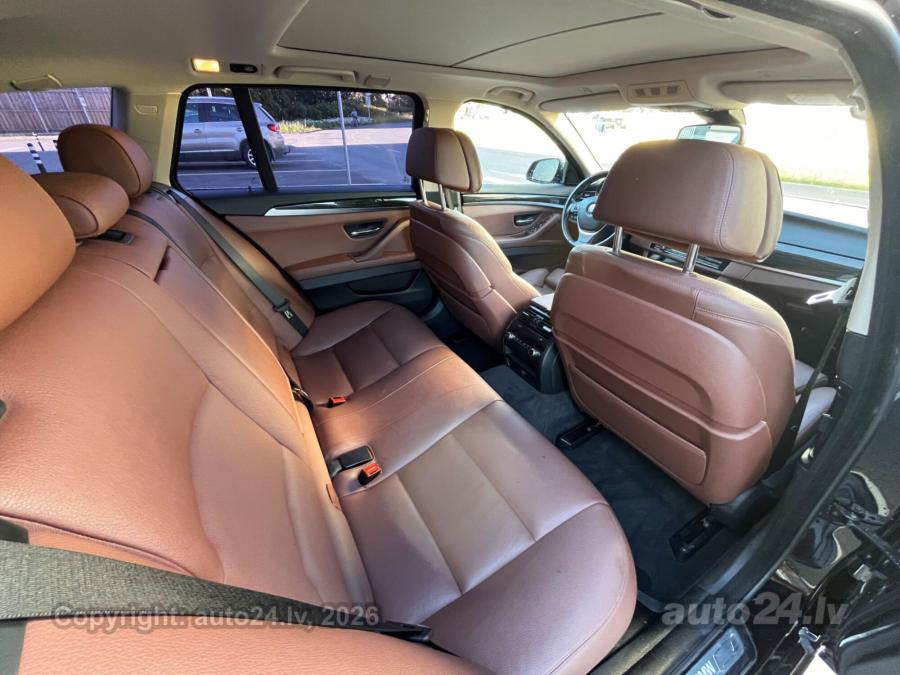 Melns BMW 5 Series 2016 Tallina, ar dzinēja tilpumu 2.00 L un nobraukumu 288 tūkst. km par 13900 €, foto 14 vietnē AUTOMOTO.COM.LV