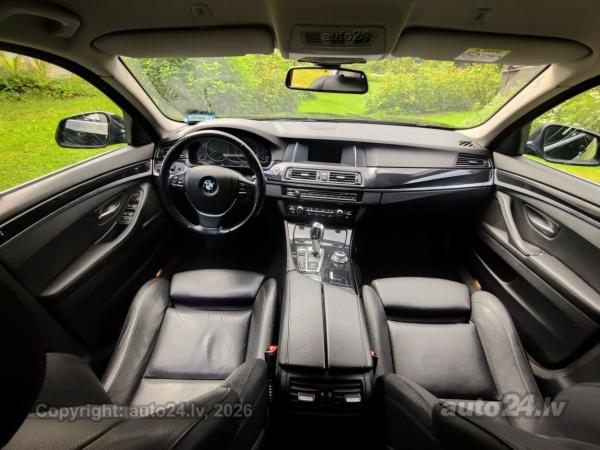 Black BMW 5 Series 2016 in Tallinn, with an engine capacity of 2.00 L and mileage of 292 thousand km for 11000 €, photo 9 on AUTOMOTO.COM.LV