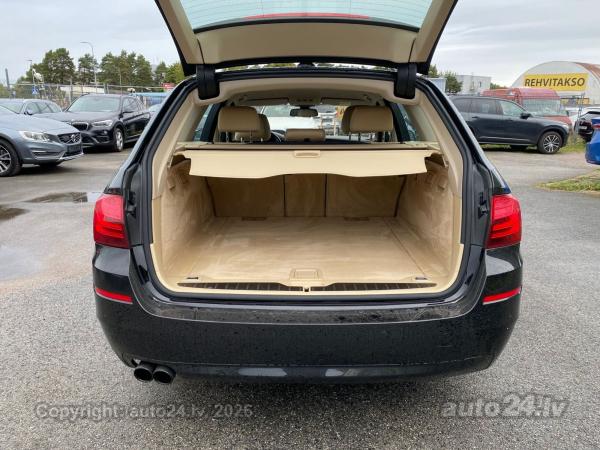 BMW 5 Series 2016 in Tallinn on AUTOMOTO.COM.LV Black BMW 5 Series 2016 in Tallinn, with an engine capacity of 2.00 L and mileage of 0 thousand km for 7950 €, photo 8 on AUTOMOTO.COM.LV