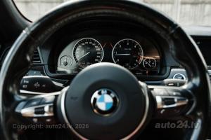Black BMW 5 Series 2017 in Tallinn, with an engine capacity of 2.00 L and mileage of 241 thousand km for 14500 €, photo 12 on AUTOMOTO.COM.LV