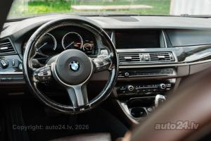 Black BMW 5 Series 2017 in Tallinn, with an engine capacity of 2.00 L and mileage of 241 thousand km for 14500 €, photo 13 on AUTOMOTO.COM.LV