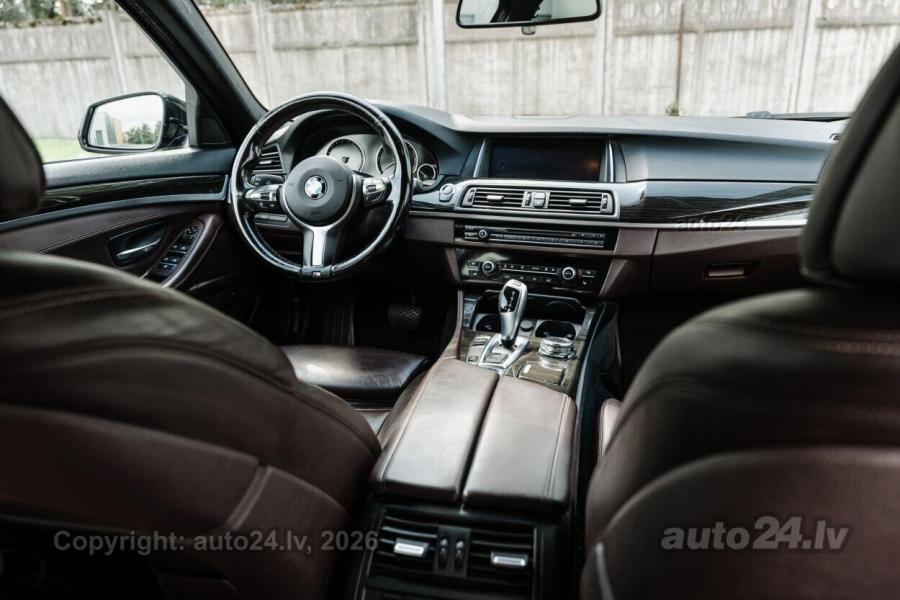 Black BMW 5 Series 2017 in Tallinn, with an engine capacity of 2.00 L and mileage of 241 thousand km for 14500 €, photo 20 on AUTOMOTO.COM.LV