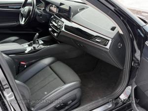 Black BMW 5 Series 2017 in Tallinn, with an engine capacity of 2.00 L and mileage of 287 thousand km for 14990 €, photo 7 on AUTOMOTO.COM.LV