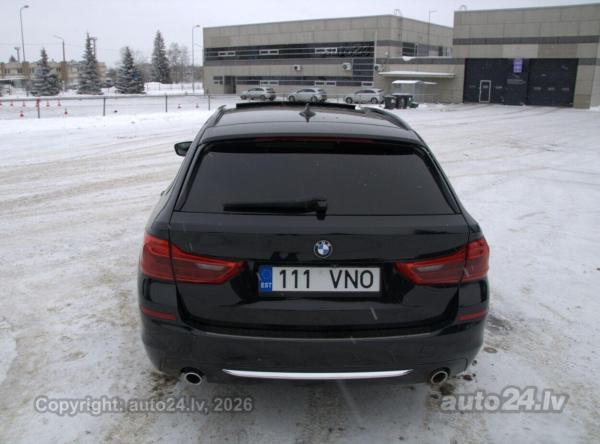 Melns BMW 5 Series 2017 Tartu, ar dzinēja tilpumu 3.00 L un nobraukumu 182 tūkst. km par 29990 €, foto 4 vietnē AUTOMOTO.COM.LV