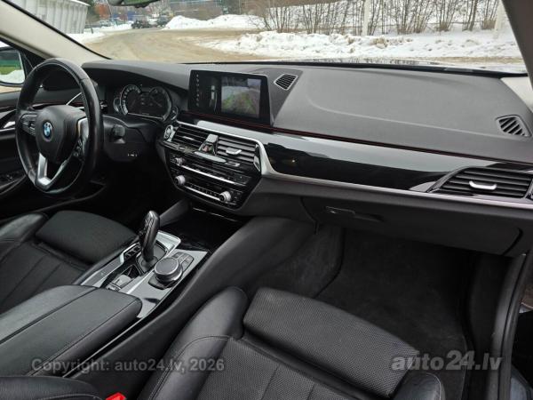 Melns BMW 5 Series 2017 Tallina, ar dzinēja tilpumu 2.00 L un nobraukumu 289 tūkst. km par 14999 €, foto 10 vietnē AUTOMOTO.COM.LV