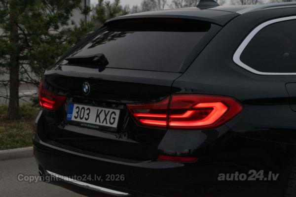 Black BMW 5 Series 2017 in Tartu, with an engine capacity of 3.00 L and mileage of 229 thousand km for 24500 €, photo 5 on AUTOMOTO.COM.LV