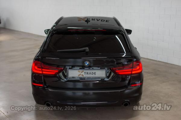 Black BMW 5 Series 2017 in Tallinn, with an engine capacity of 3.00 L and mileage of 261 thousand km for 18490 €, photo 6 on AUTOMOTO.COM.LV