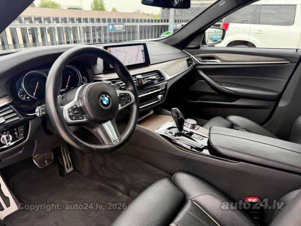 Melns BMW 5 Series 2017 Tallina, ar dzinēja tilpumu 3.00 L un nobraukumu 175 tūkst. km par 23900 €, foto 10 vietnē AUTOMOTO.COM.LV