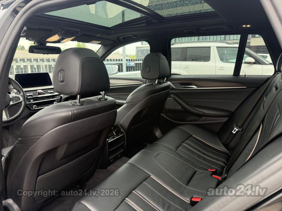 Melns BMW 5 Series 2017 Tallina, ar dzinēja tilpumu 3.00 L un nobraukumu 175 tūkst. km par 23900 €, foto 12 vietnē AUTOMOTO.COM.LV