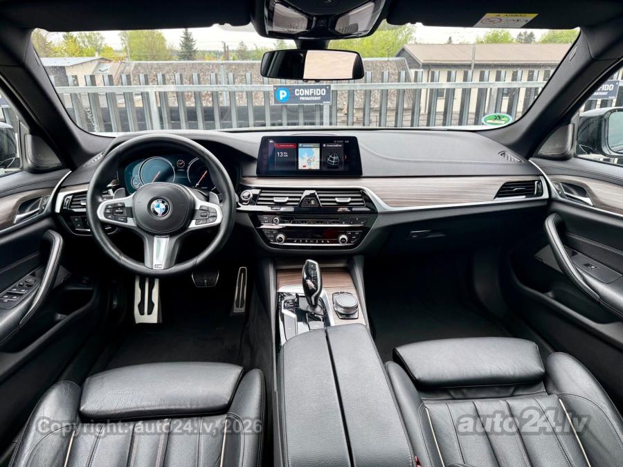 Melns BMW 5 Series 2017 Tallina, ar dzinēja tilpumu 3.00 L un nobraukumu 175 tūkst. km par 23900 €, foto 13 vietnē AUTOMOTO.COM.LV