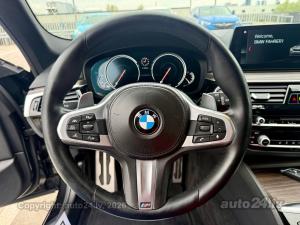 Melns BMW 5 Series 2017 Tallina, ar dzinēja tilpumu 3.00 L un nobraukumu 175 tūkst. km par 23900 €, foto 17 vietnē AUTOMOTO.COM.LV