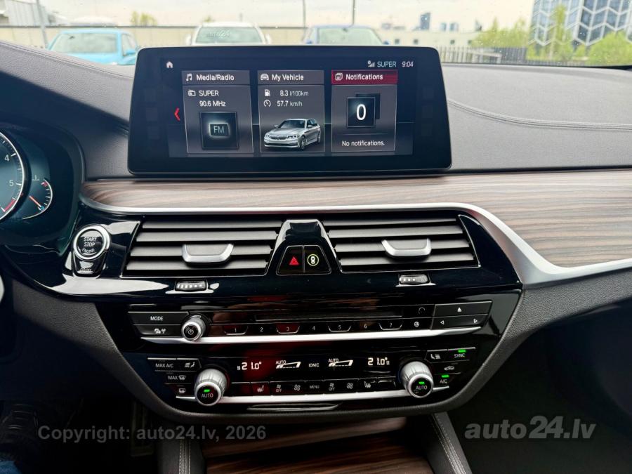 Melns BMW 5 Series 2017 Tallina, ar dzinēja tilpumu 3.00 L un nobraukumu 175 tūkst. km par 23900 €, foto 19 vietnē AUTOMOTO.COM.LV