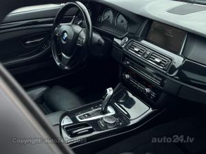 Black BMW 5 Series 2017 in Tallinn, with an engine capacity of 3.00 L and mileage of 277 thousand km for 12790 €, photo 13 on AUTOMOTO.COM.LV
