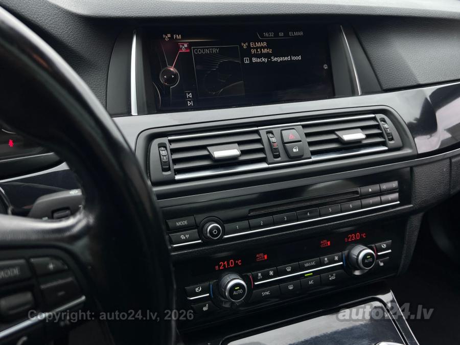 Black BMW 5 Series 2017 in Tallinn, with an engine capacity of 3.00 L and mileage of 277 thousand km for 12790 €, photo 15 on AUTOMOTO.COM.LV