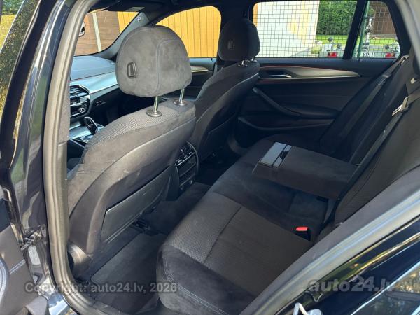 Melns BMW 5 Series 2017 Tallina, ar dzinēja tilpumu 3.00 L un nobraukumu 272 tūkst. km par 19500 €, foto 8 vietnē AUTOMOTO.COM.LV