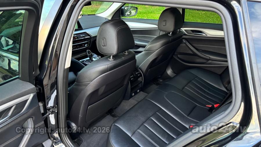 Melns BMW 5 Series 2017 Veru, ar dzinēja tilpumu 2.00 L un nobraukumu 175 tūkst. km par 17300 €, foto 12 vietnē AUTOMOTO.COM.LV