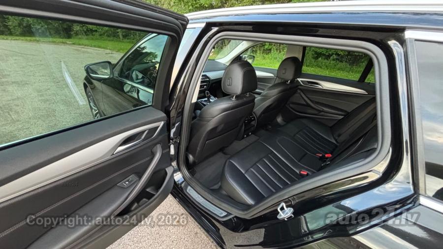 Melns BMW 5 Series 2017 Veru, ar dzinēja tilpumu 2.00 L un nobraukumu 175 tūkst. km par 17300 €, foto 13 vietnē AUTOMOTO.COM.LV