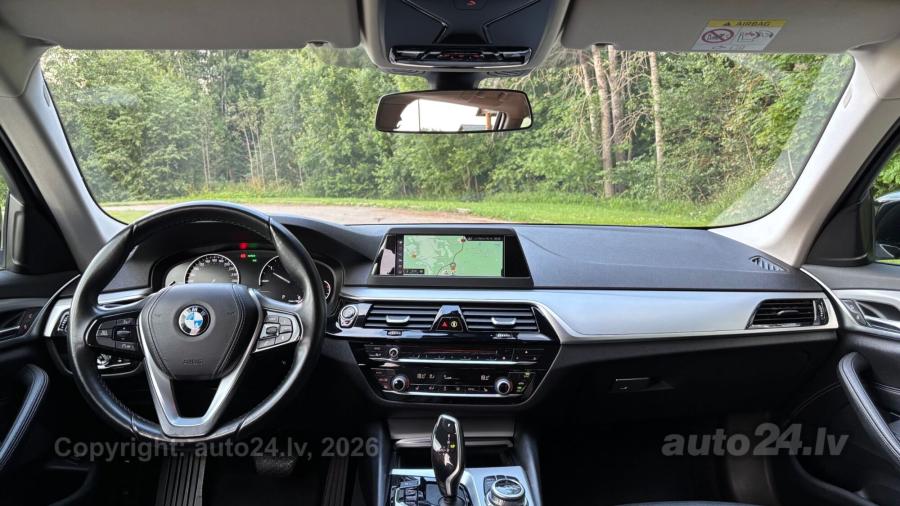 Melns BMW 5 Series 2017 Veru, ar dzinēja tilpumu 2.00 L un nobraukumu 175 tūkst. km par 17300 €, foto 17 vietnē AUTOMOTO.COM.LV