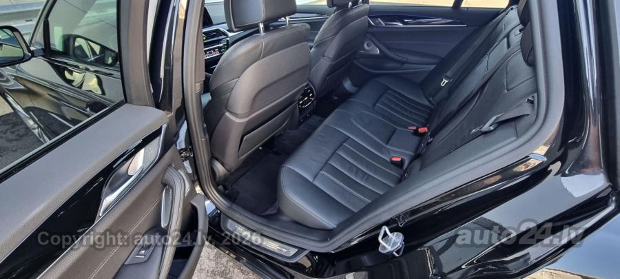 Melns BMW 5 Series 2017 Tallina, ar dzinēja tilpumu 2.00 L un nobraukumu 225 tūkst. km par 18490 €, foto 23 vietnē AUTOMOTO.COM.LV