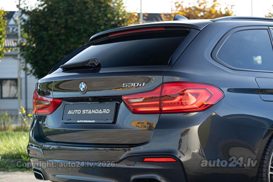 Melns BMW 5 Series 2017 Tartu, ar dzinēja tilpumu 3.00 L un nobraukumu 149 tūkst. km par 23700 €, foto 10 vietnē AUTOMOTO.COM.LV