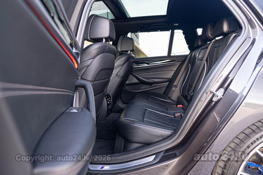 Melns BMW 5 Series 2017 Tartu, ar dzinēja tilpumu 3.00 L un nobraukumu 149 tūkst. km par 23700 €, foto 21 vietnē AUTOMOTO.COM.LV