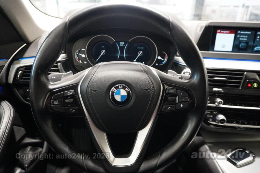 Melns BMW 5 Series 2018 Tallina, ar dzinēja tilpumu 2.00 L un nobraukumu 187 tūkst. km par 21900 €, foto 21 vietnē AUTOMOTO.COM.LV