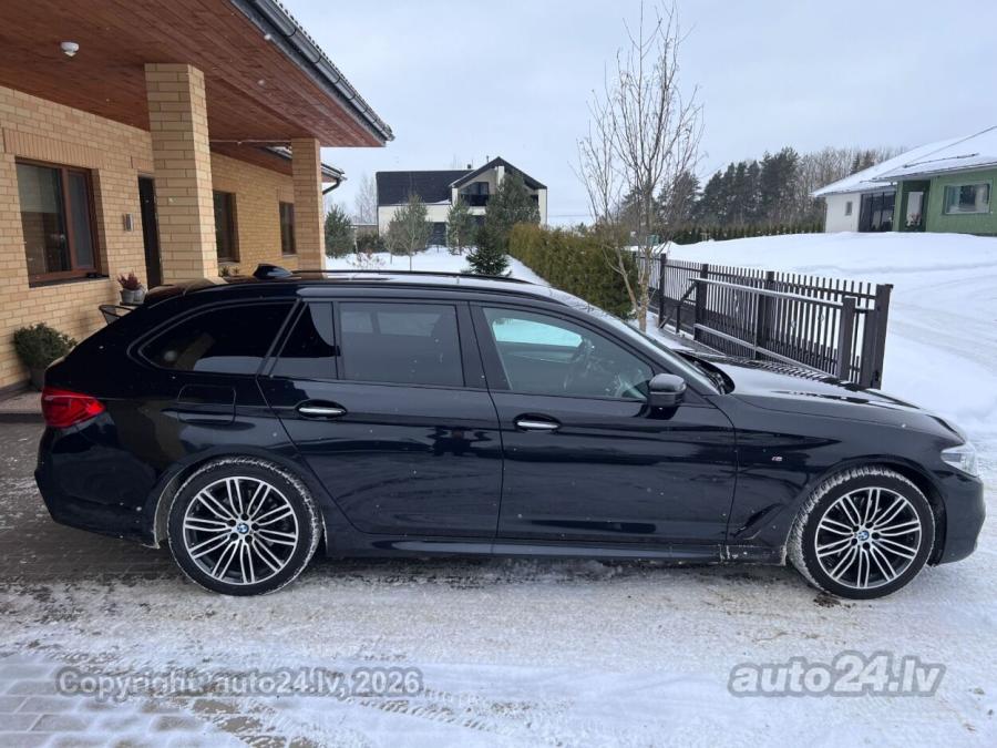 Black BMW 5 Series 2018 in Tallinn, with an engine capacity of 2.00 L and mileage of 196 thousand km for 22100 €, photo 4 on AUTOMOTO.COM.LV