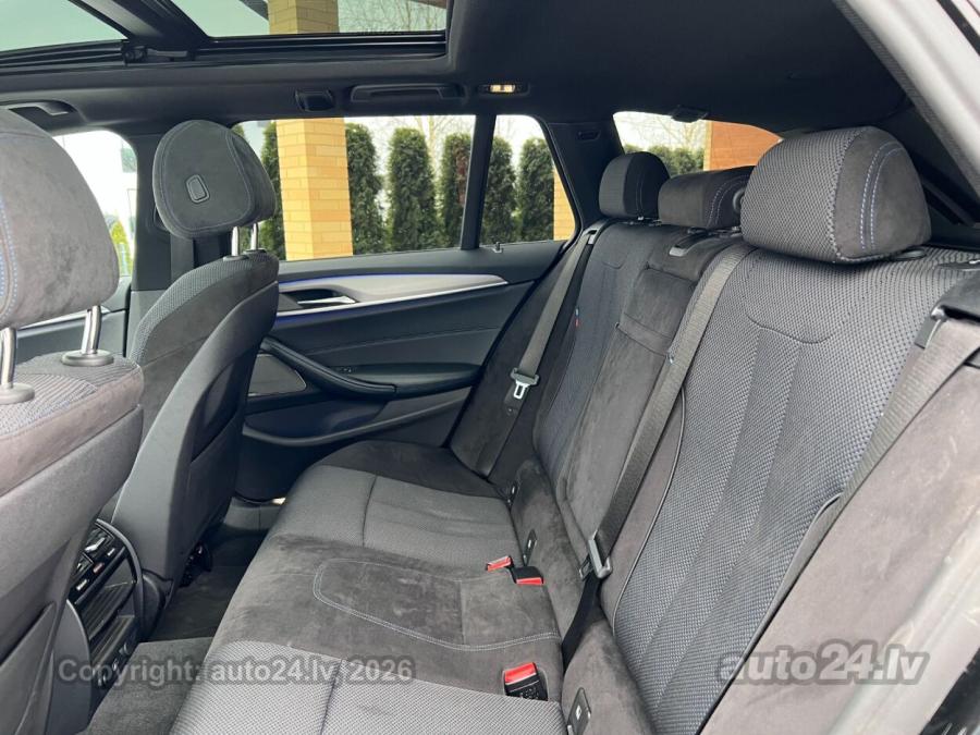 Black BMW 5 Series 2018 in Tallinn, with an engine capacity of 2.00 L and mileage of 196 thousand km for 22100 €, photo 12 on AUTOMOTO.COM.LV