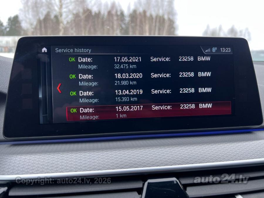 Black BMW 5 Series 2018 in Tallinn, with an engine capacity of 2.00 L and mileage of 196 thousand km for 22100 €, photo 26 on AUTOMOTO.COM.LV