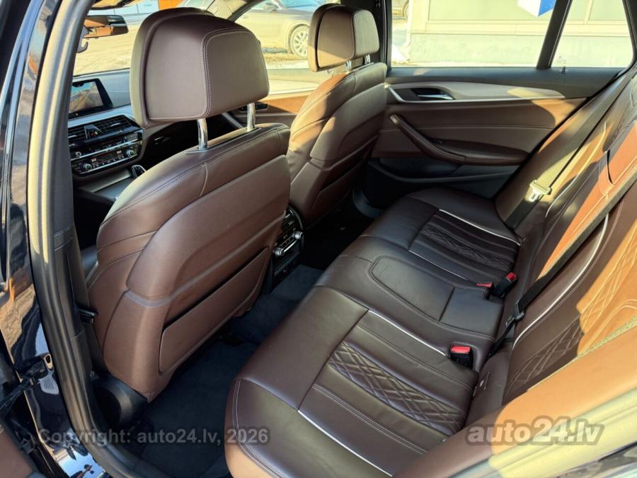 Melns BMW 5 Series 2018 Tartu, ar dzinēja tilpumu 0.00 L un nobraukumu 188 tūkst. km par 22900 €, foto 10 vietnē AUTOMOTO.COM.LV