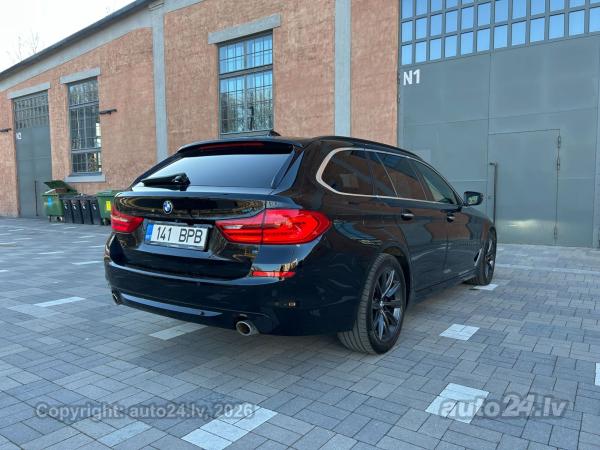 Melns BMW 5 Series 2018 Tallina, ar dzinēja tilpumu 3.00 L un nobraukumu 190 tūkst. km par 21899 €, foto 4 vietnē AUTOMOTO.COM.LV
