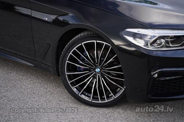 Melns BMW 5 Series 2018 Tartu, ar dzinēja tilpumu 3.00 L un nobraukumu 140 tūkst. km par 27900 €, foto 6 vietnē AUTOMOTO.COM.LV
