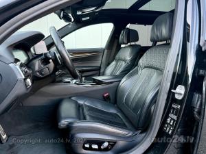 Melns BMW 5 Series 2018 Tartu, ar dzinēja tilpumu 3.00 L un nobraukumu 220 tūkst. km par 20700 €, foto 12 vietnē AUTOMOTO.COM.LV
