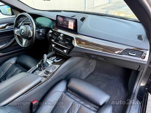 Melns BMW 5 Series 2018 Tartu, ar dzinēja tilpumu 3.00 L un nobraukumu 220 tūkst. km par 20700 €, foto 18 vietnē AUTOMOTO.COM.LV