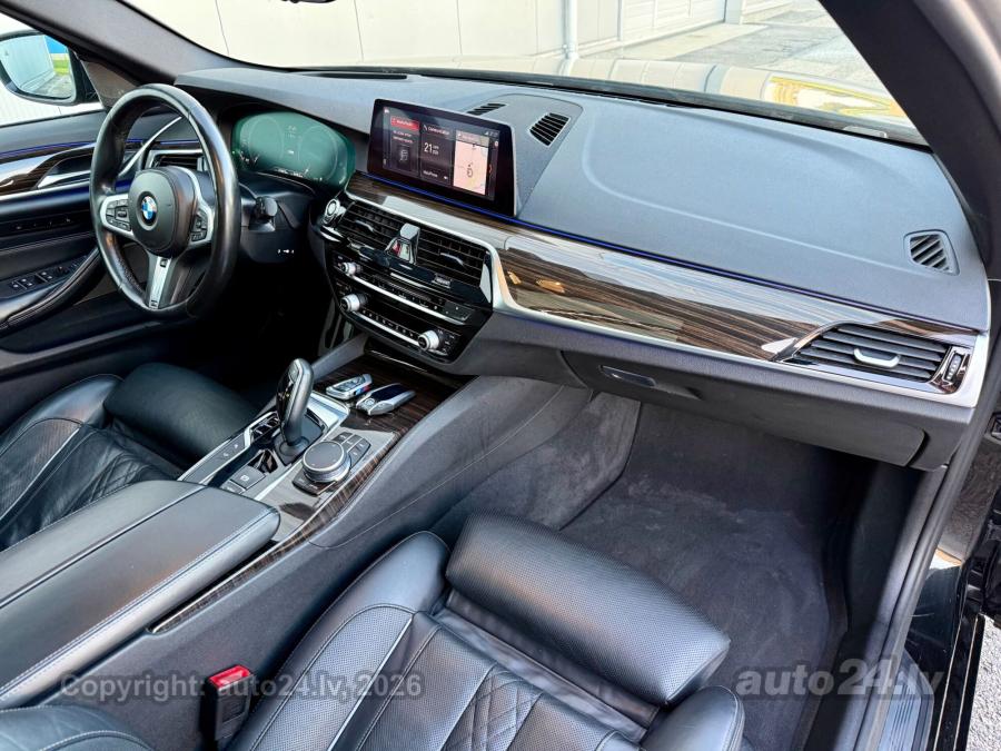 Melns BMW 5 Series 2018 Tartu, ar dzinēja tilpumu 3.00 L un nobraukumu 220 tūkst. km par 20700 €, foto 18 vietnē AUTOMOTO.COM.LV