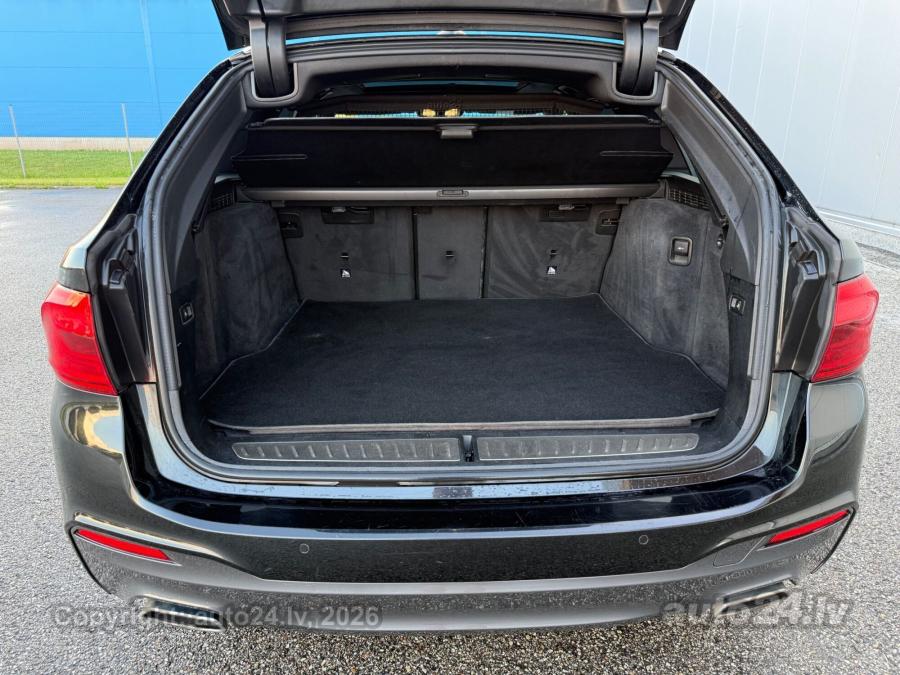 Melns BMW 5 Series 2018 Tartu, ar dzinēja tilpumu 3.00 L un nobraukumu 220 tūkst. km par 20700 €, foto 30 vietnē AUTOMOTO.COM.LV