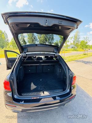 Melns BMW 5 Series 2018 Tallina, ar dzinēja tilpumu 3.00 L un nobraukumu 206 tūkst. km par 20800 €, foto 9 vietnē AUTOMOTO.COM.LV