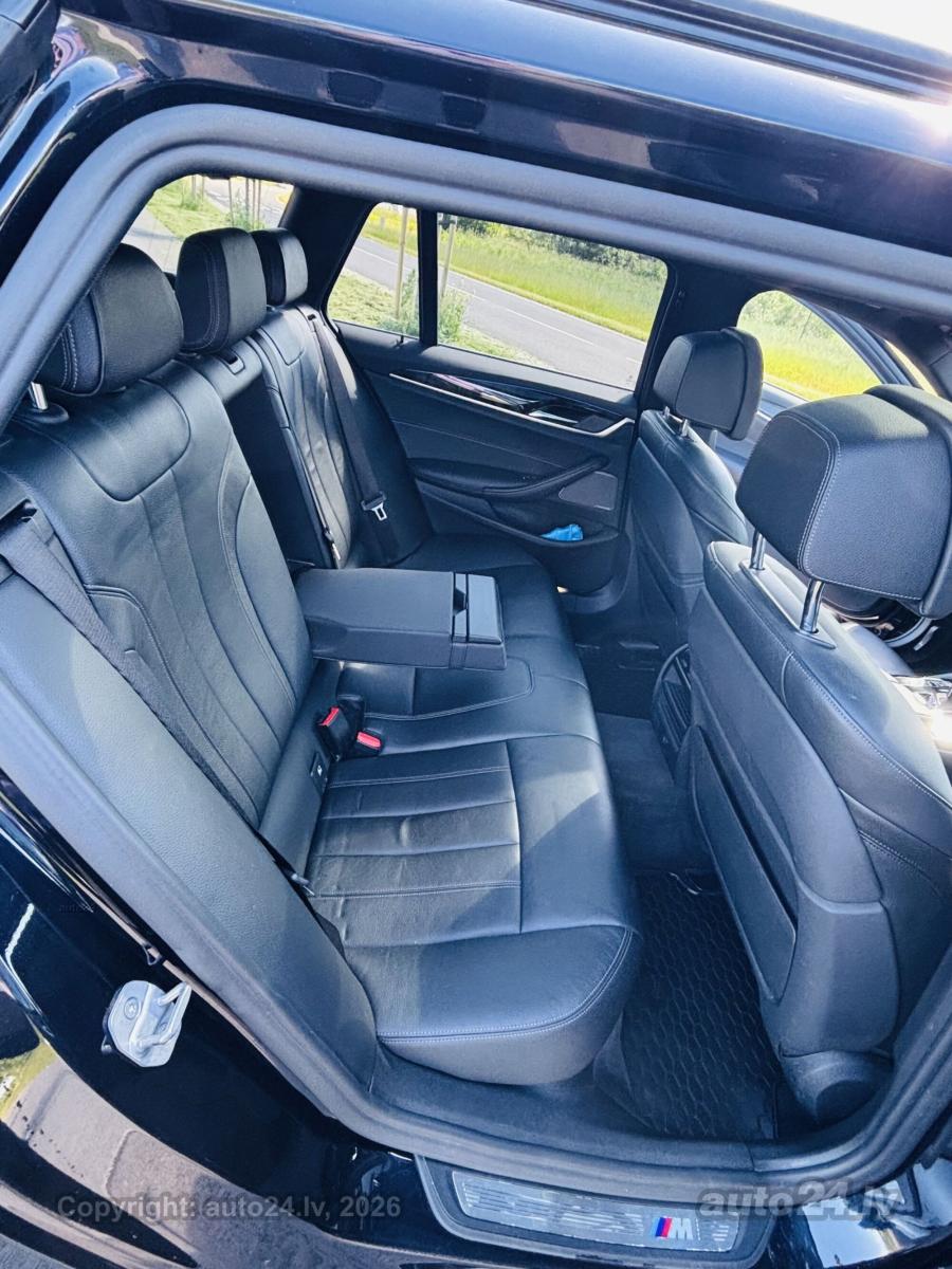 Melns BMW 5 Series 2018 Tallina, ar dzinēja tilpumu 3.00 L un nobraukumu 206 tūkst. km par 20800 €, foto 18 vietnē AUTOMOTO.COM.LV