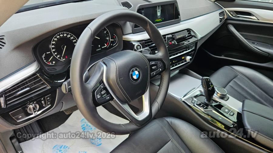 Melns BMW 5 Series 2018 Tallina, ar dzinēja tilpumu 2.00 L un nobraukumu 193 tūkst. km par 16490 €, foto 11 vietnē AUTOMOTO.COM.LV