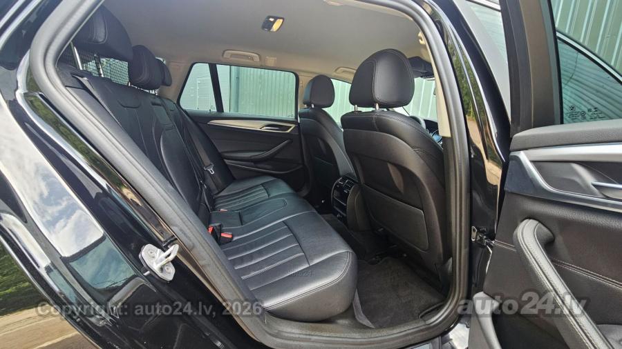 Melns BMW 5 Series 2018 Tallina, ar dzinēja tilpumu 2.00 L un nobraukumu 193 tūkst. km par 16490 €, foto 17 vietnē AUTOMOTO.COM.LV