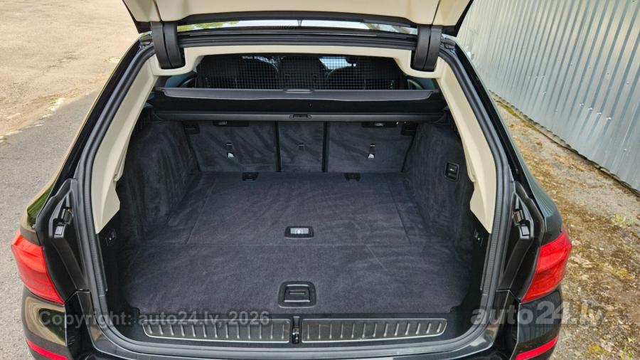 Melns BMW 5 Series 2018 Tallina, ar dzinēja tilpumu 2.00 L un nobraukumu 193 tūkst. km par 16490 €, foto 18 vietnē AUTOMOTO.COM.LV