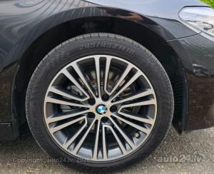 Melns BMW 5 Series 2018 Tallina, ar dzinēja tilpumu 2.00 L un nobraukumu 193 tūkst. km par 16490 €, foto 27 vietnē AUTOMOTO.COM.LV