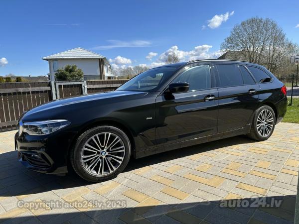 Black BMW 5 Series 2018 in Tallinn, with an engine capacity of 2.00 L and mileage of 117 thousand km for 19990 €, photo 3 on AUTOMOTO.COM.LV