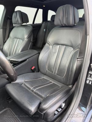 Melns BMW 5 Series 2018 Tartu, ar dzinēja tilpumu 3.00 L un nobraukumu 172 tūkst. km par 22700 €, foto 9 vietnē AUTOMOTO.COM.LV